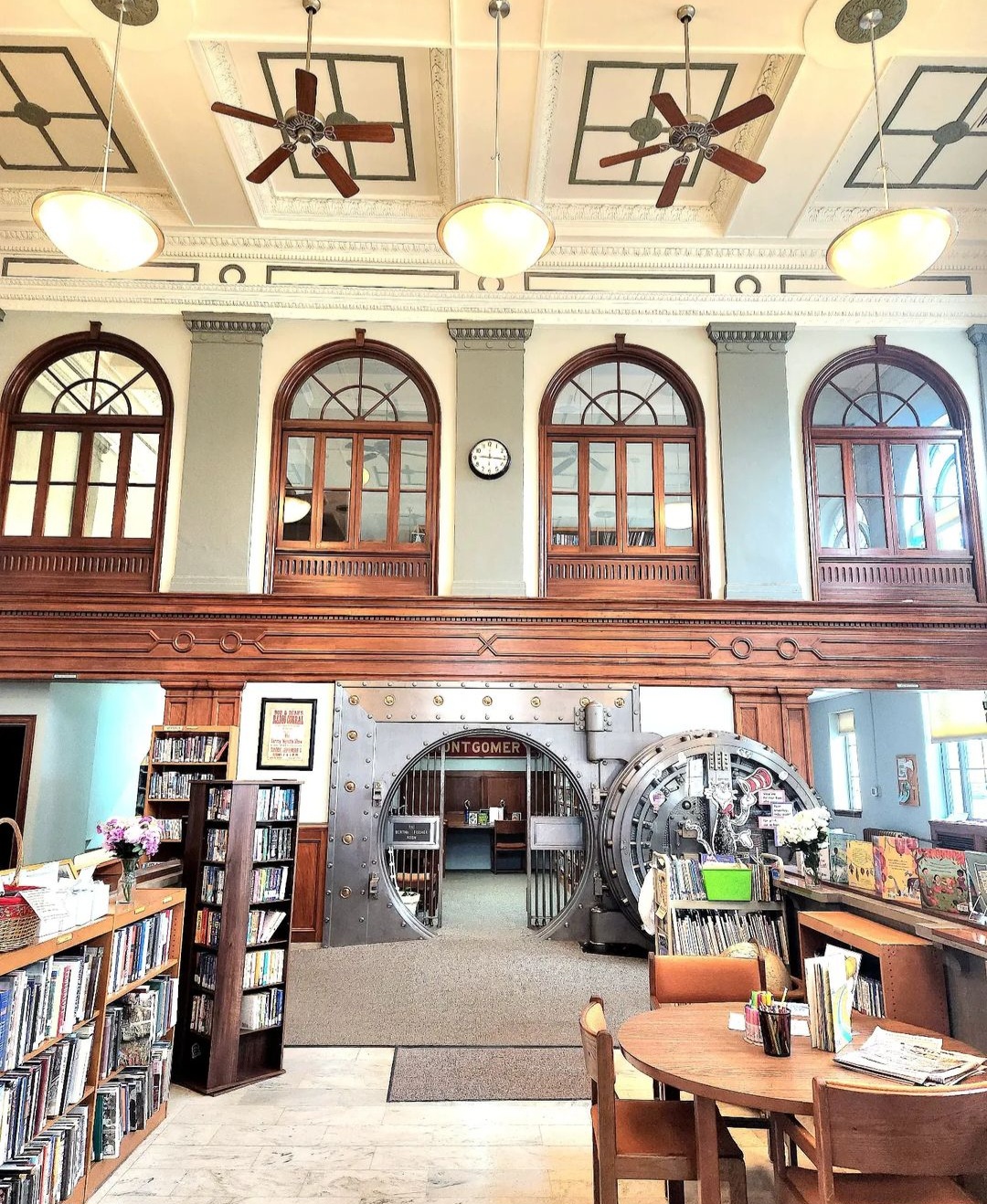 Montgomery Area Public Library